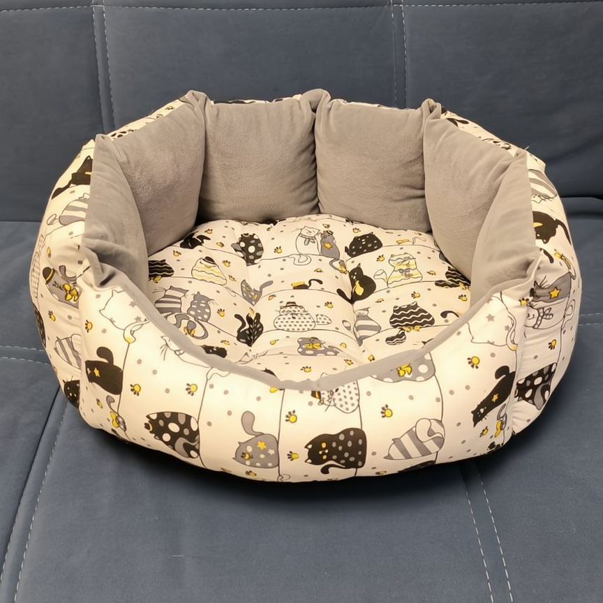 Лежанка для кошек