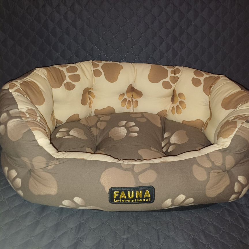 Лежанка для кошек