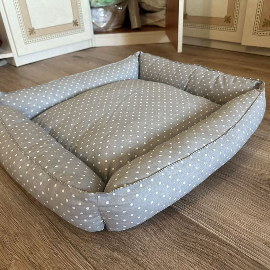 Лежак для кошек и собак 50*40*15