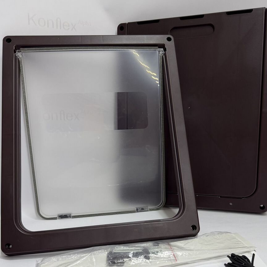 Пластиковая дверь для животных