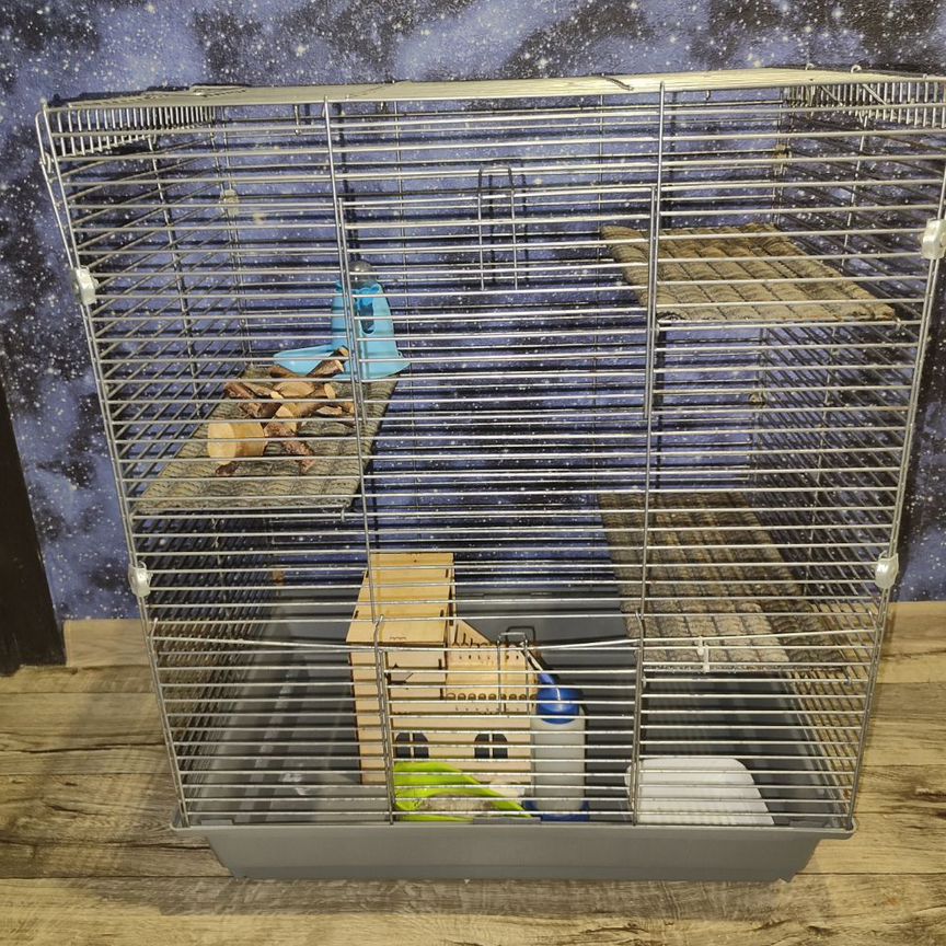 Клетка большая 68*58*39 см с аксессуарами