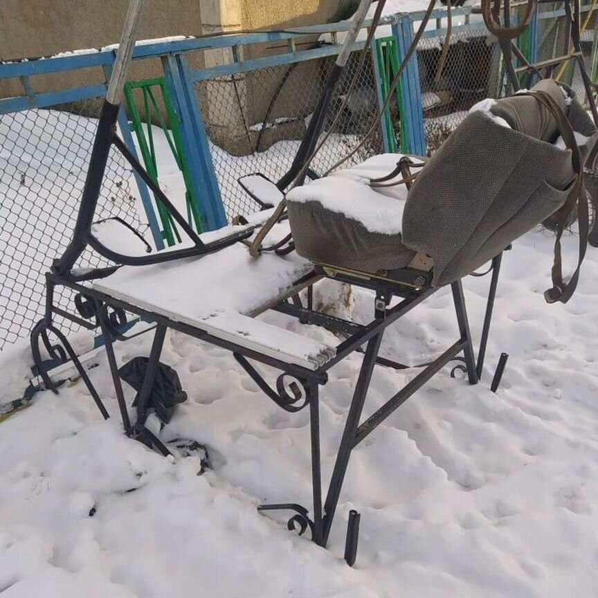Сани для лошади