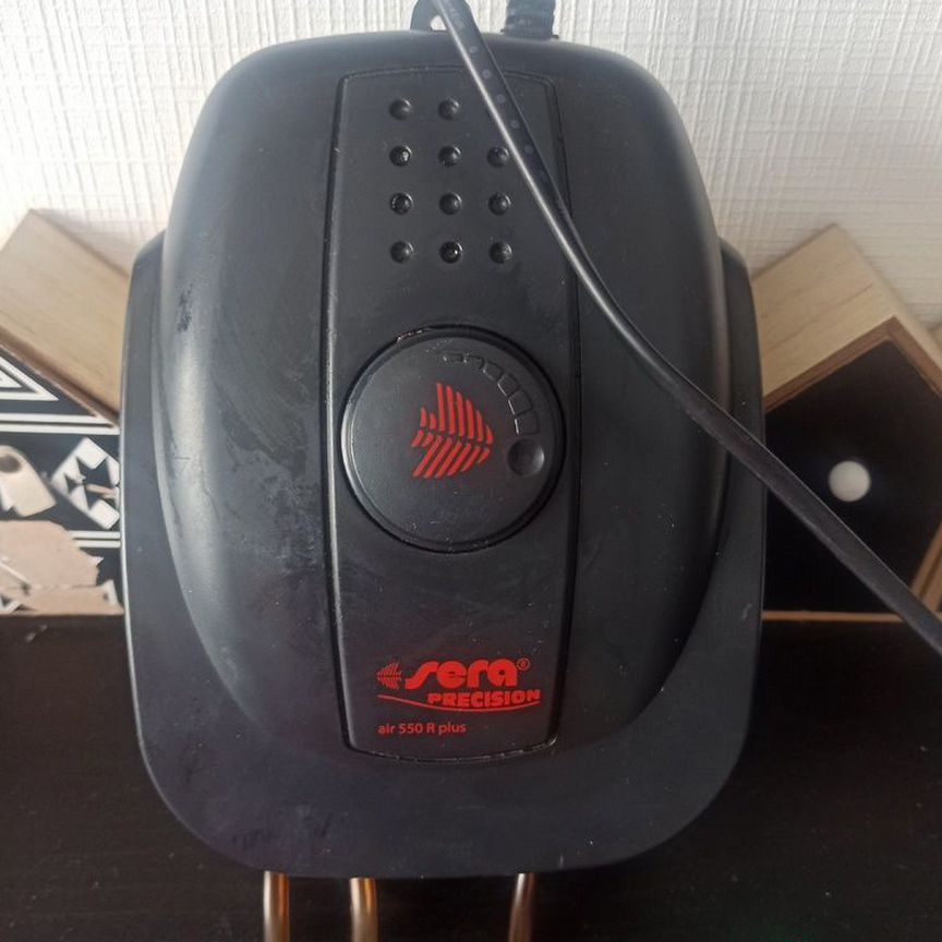 Компрессор для аквариума sera air 550r plus