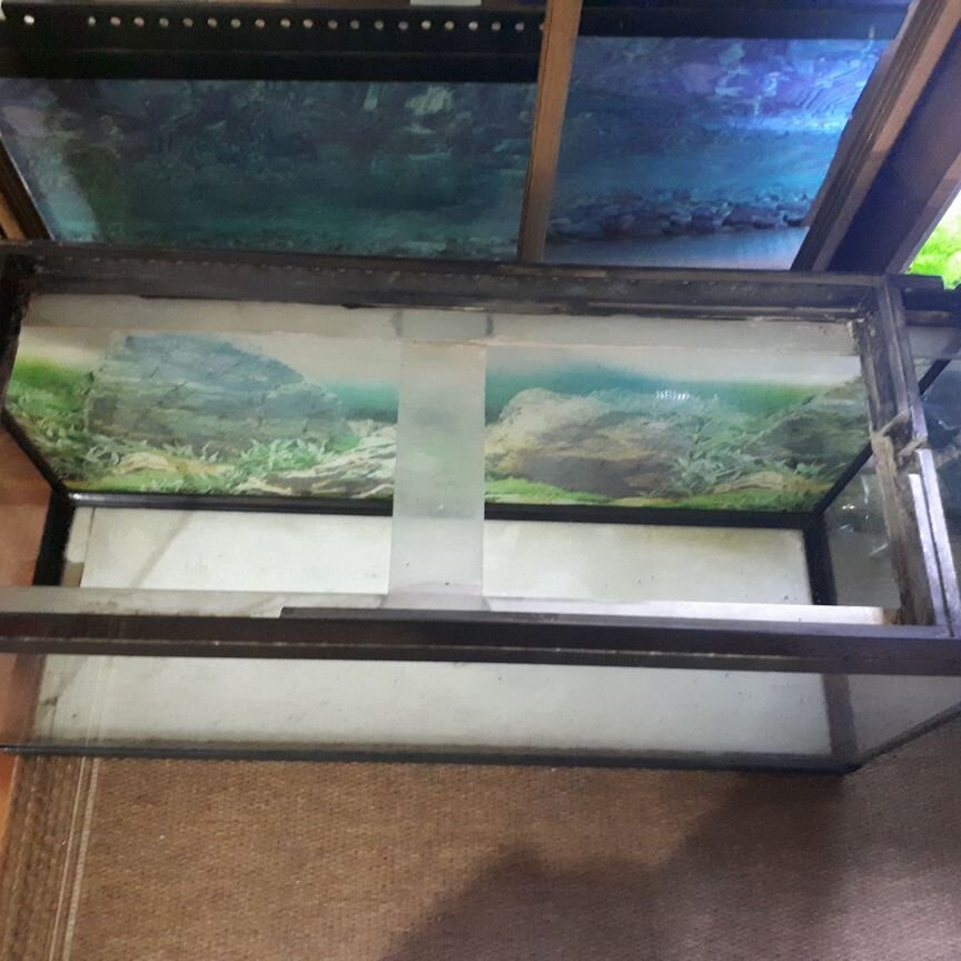 Продам аквариум 180 литров б\у