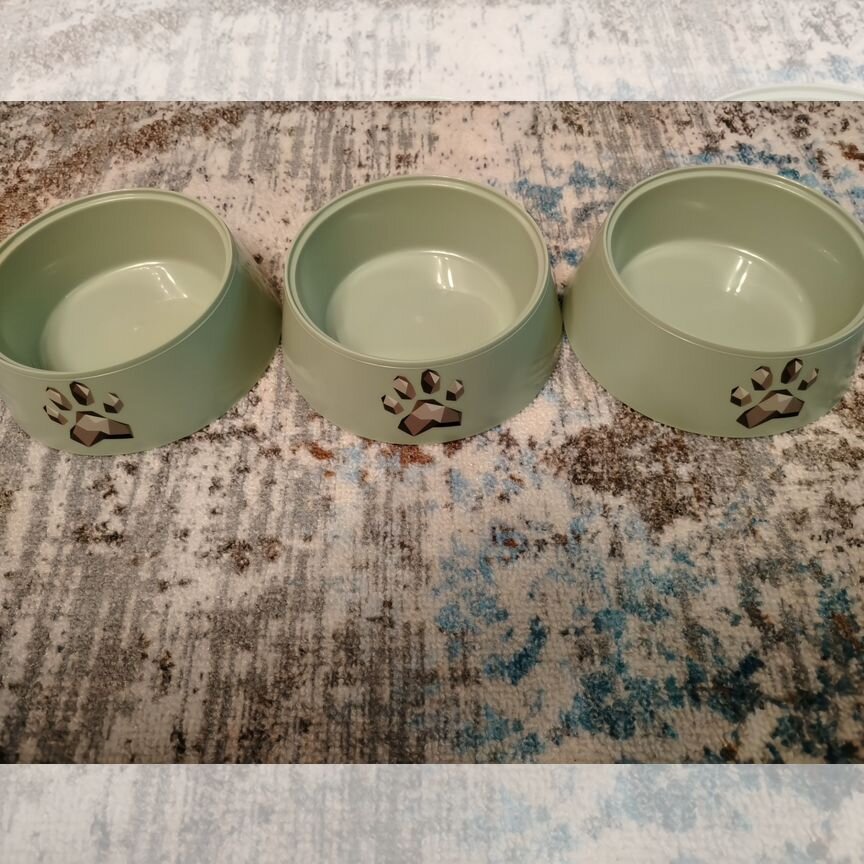 Миски для собак и кошек, и верёвочки для игры