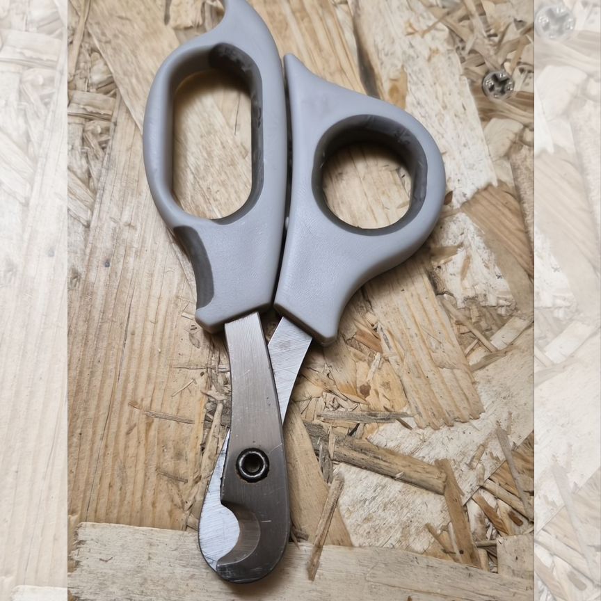 Когтерезка для животных