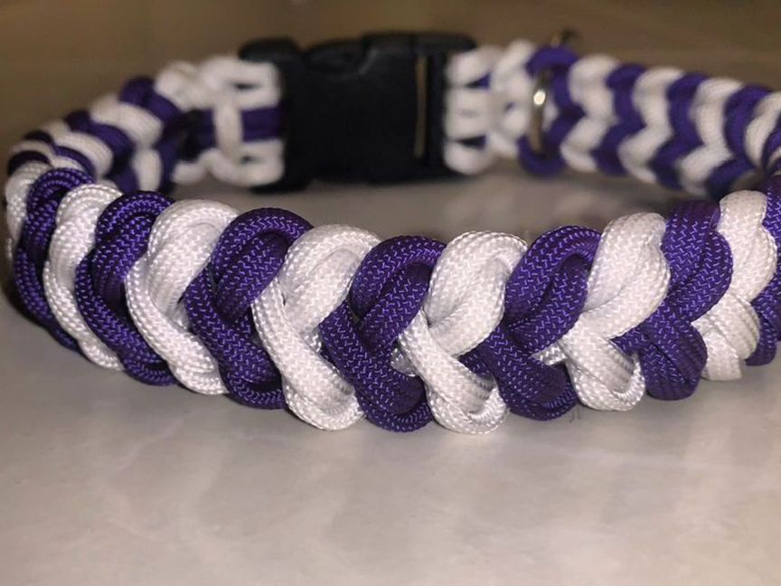 Ошейник из паракорда