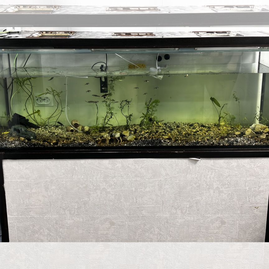 Аквариум с тумбой 380 литров