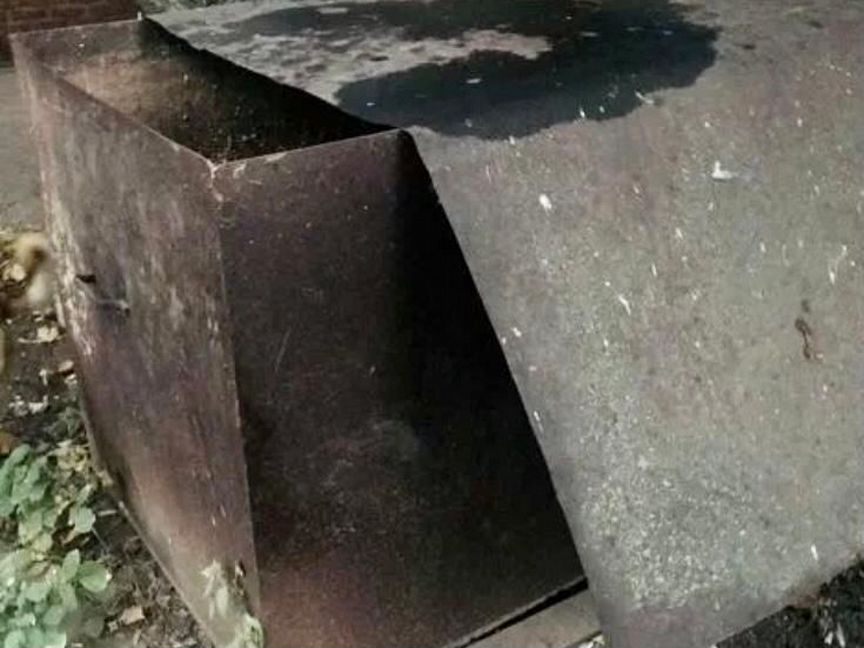 Ёмкость для зерна, вместимость - одна тонна