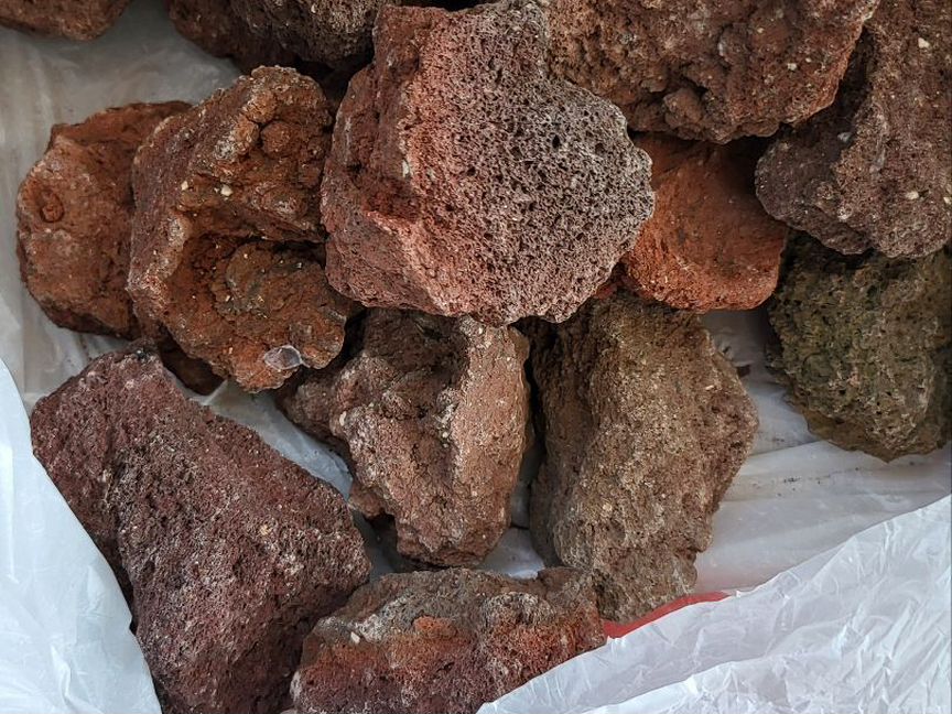 Лава вулканическая