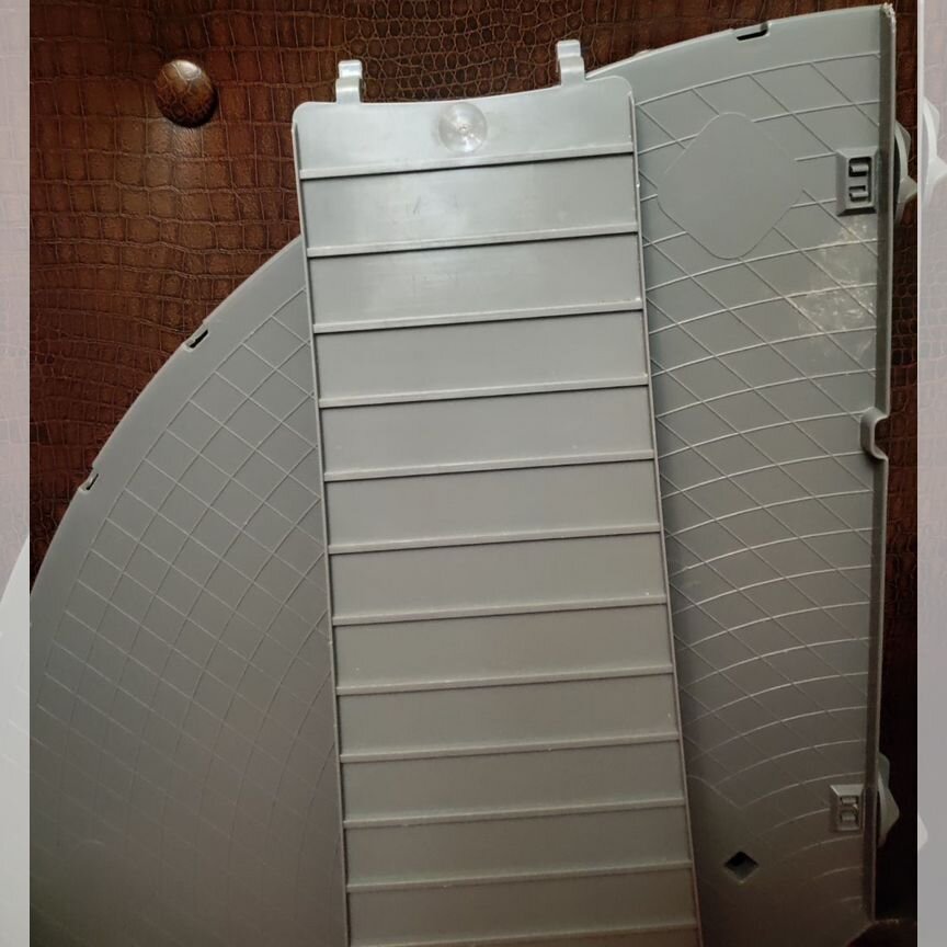 Полки, пандус ферпласт