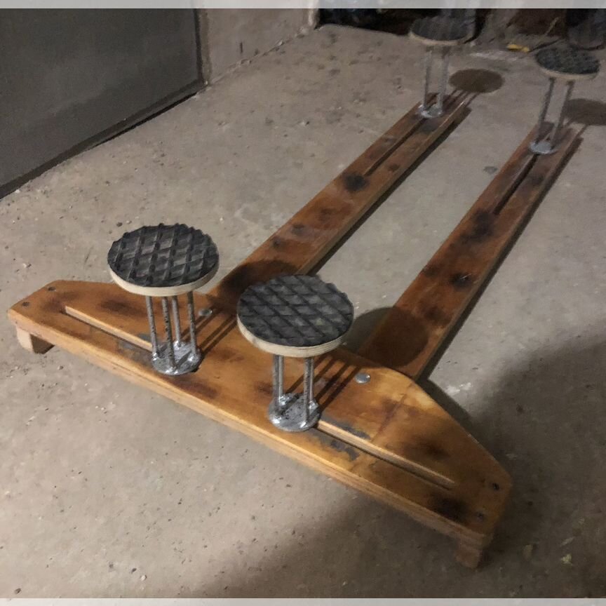 Тренажер для отработки выставочной стойки собак