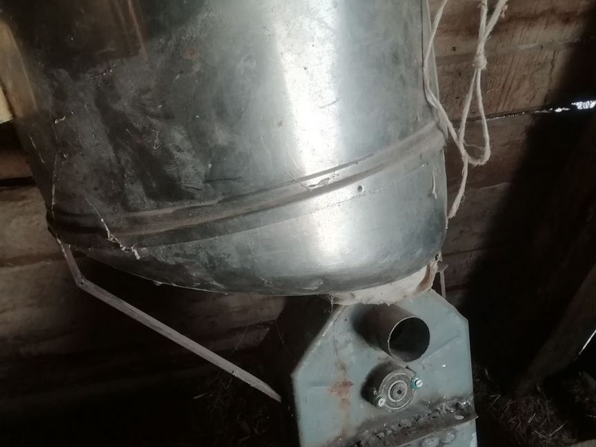 Зернодробилка