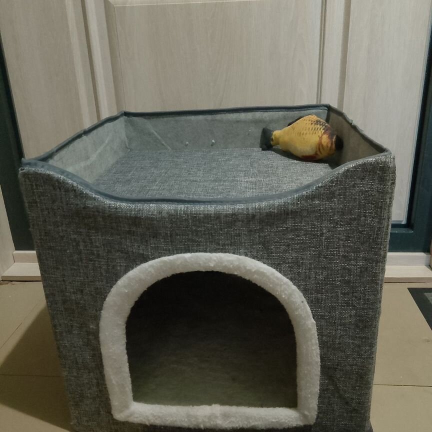 Лежанка для кошки