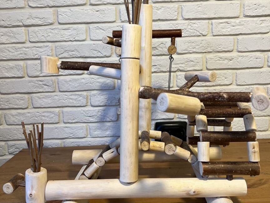 Игровой стенд для попугая