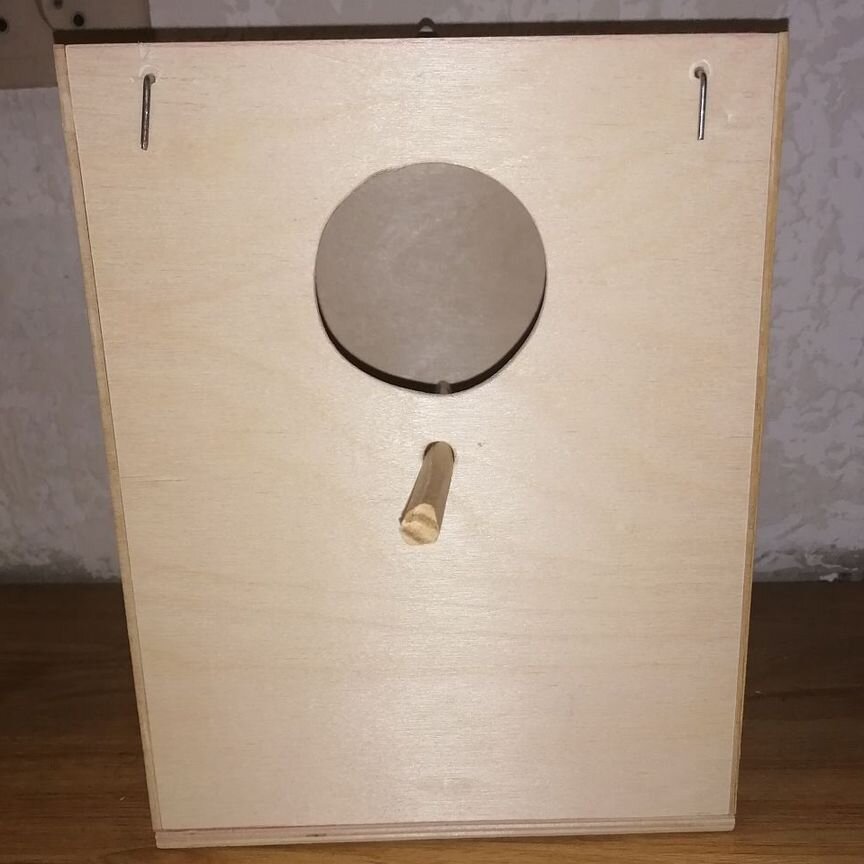 Гнездовой домик для попугаев