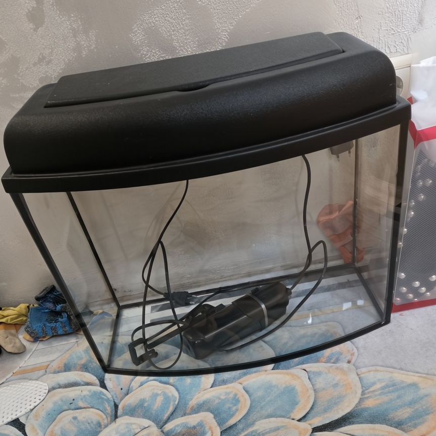 Аквариум 30 л   помпа-фильтр 300 л/ч