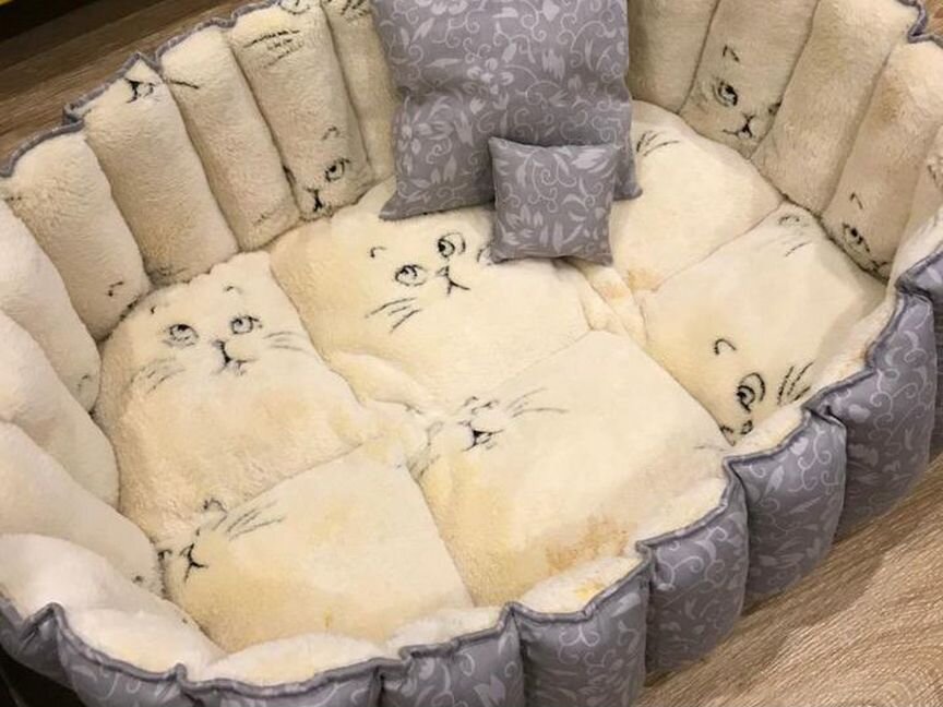Лежанка для кошек и собак