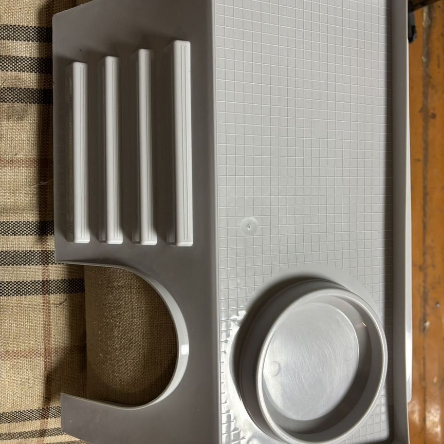 Домик для кролика пластик