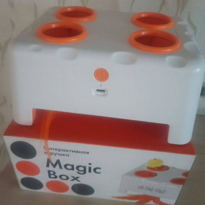 Игрушка для котов magic box