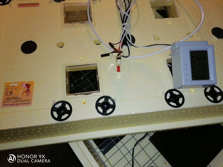 Инкубаторы на 36, 63, 100, 200 яиц, разные модели