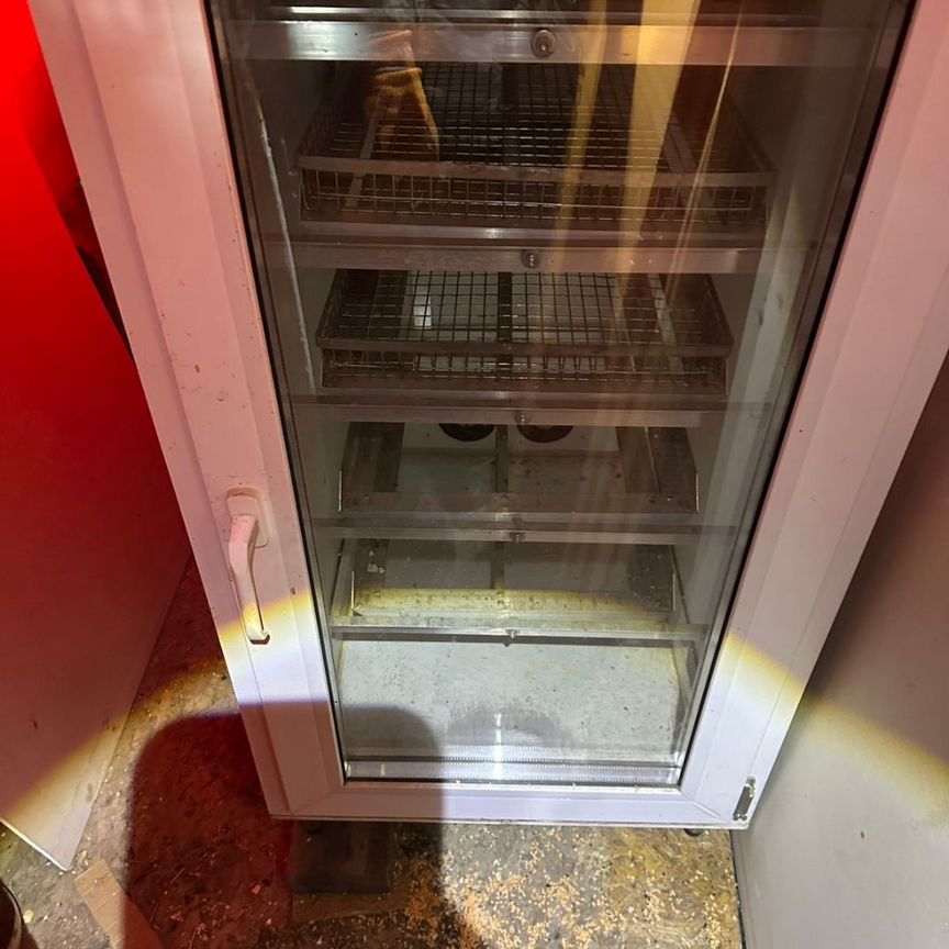 Инкубатор для яиц автоматический