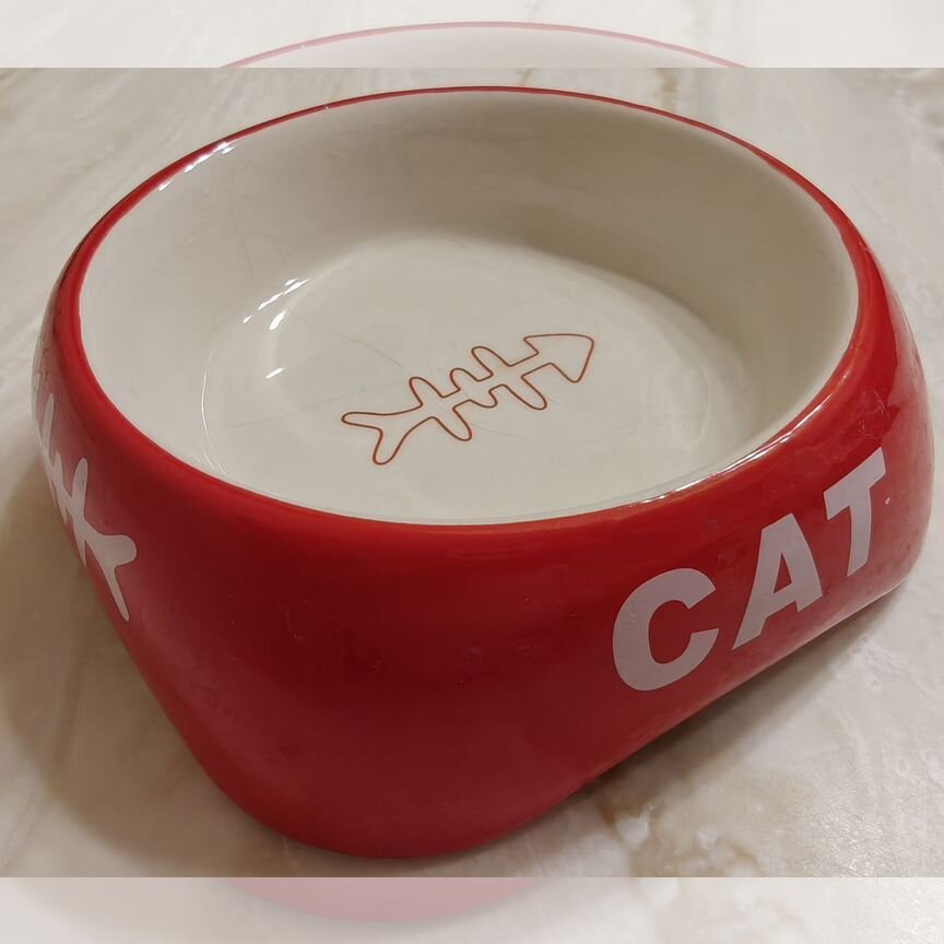 Керамическая миска для кошек