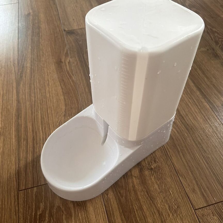 Поилка для кошек