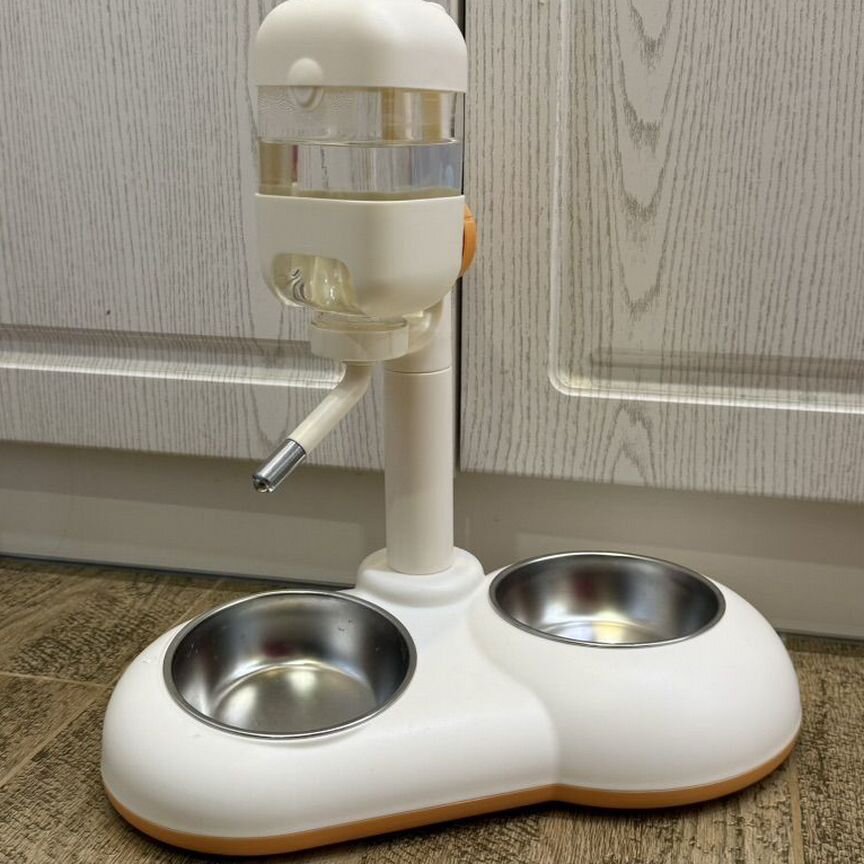 Миски для собак с поильником "сухие усы"