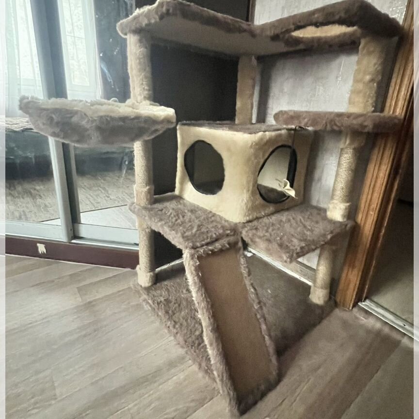 Домик для кошки с когтеточкой