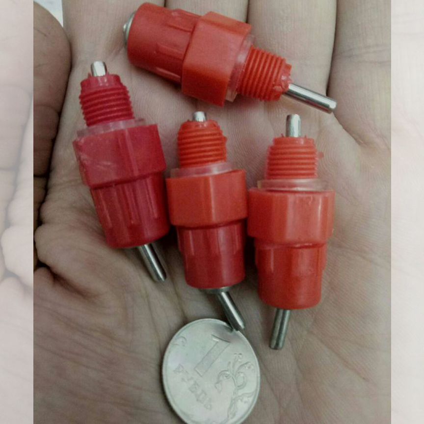 Поилка для птицы капельная нипельная