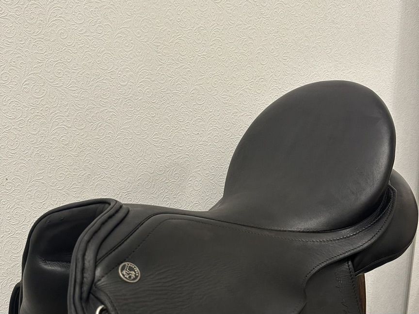 Выездковое седло kiffer