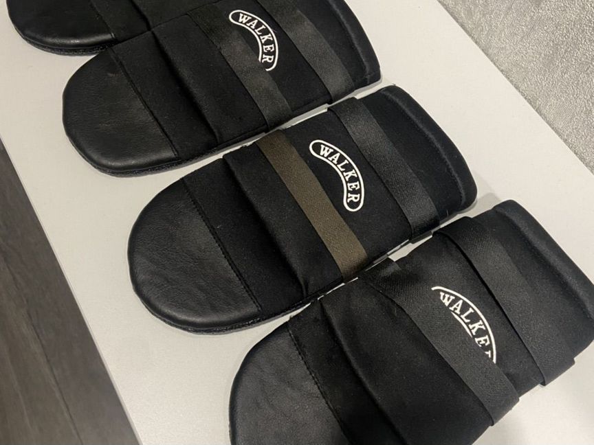 Обувь для крупных собак