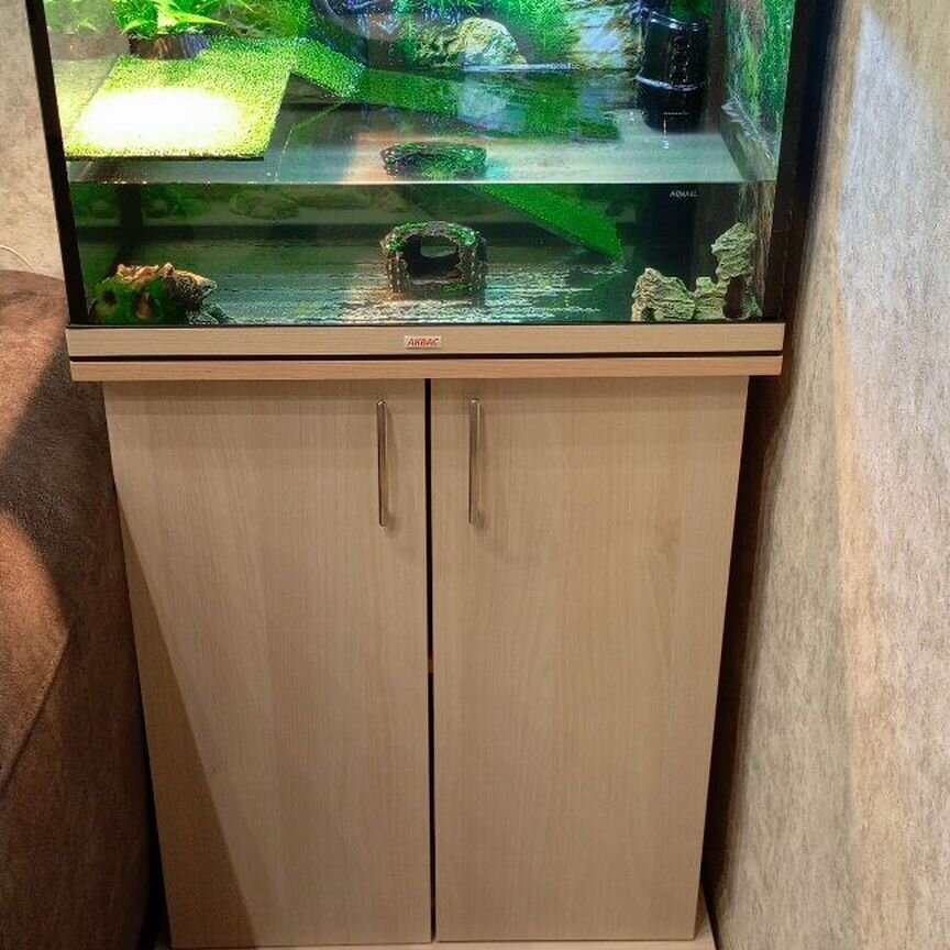 Аквариум с тумбой