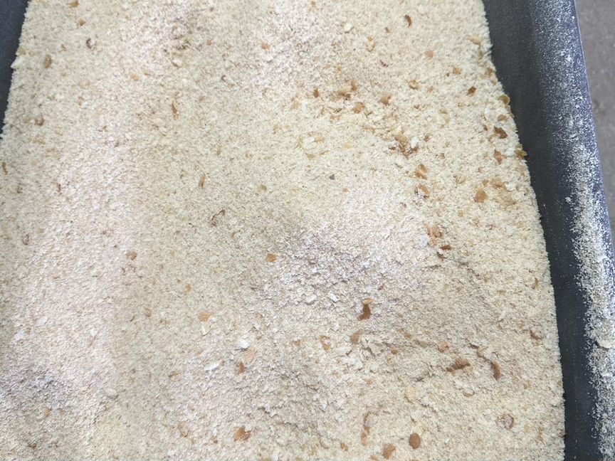 Хлеб брак для животных