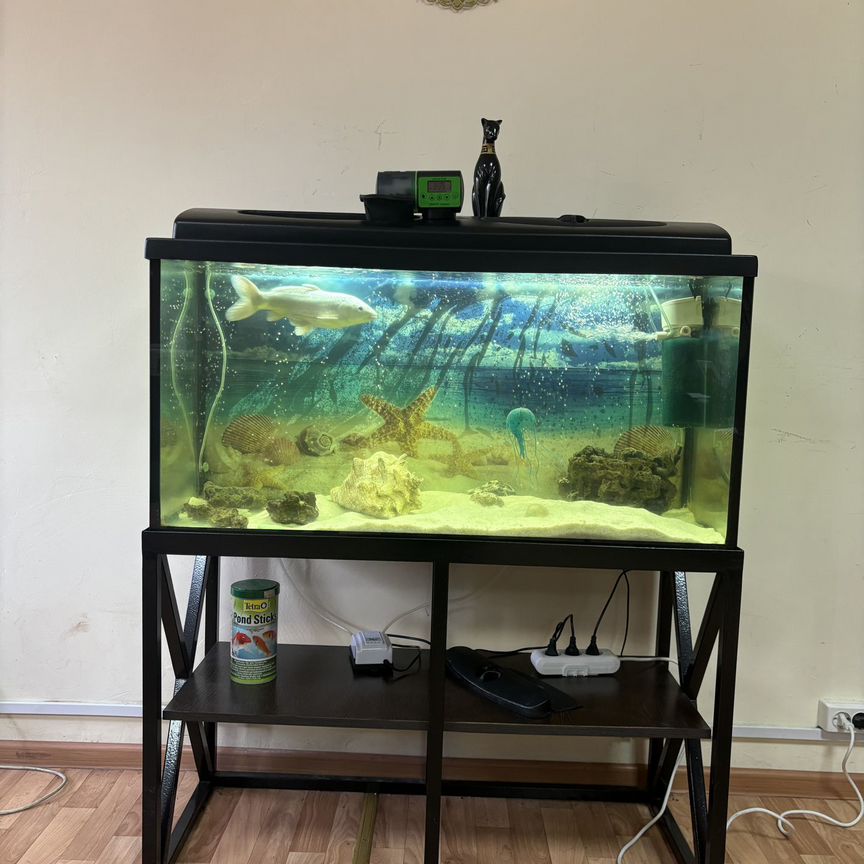 Продам аквариум на 200 литров с тумбой