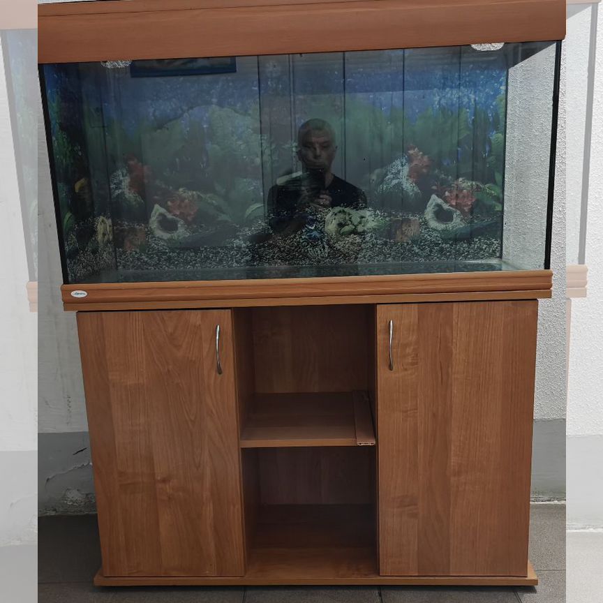 Аквариум с тумбой