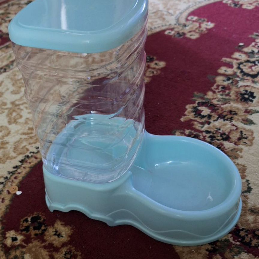 Кормушка для животных