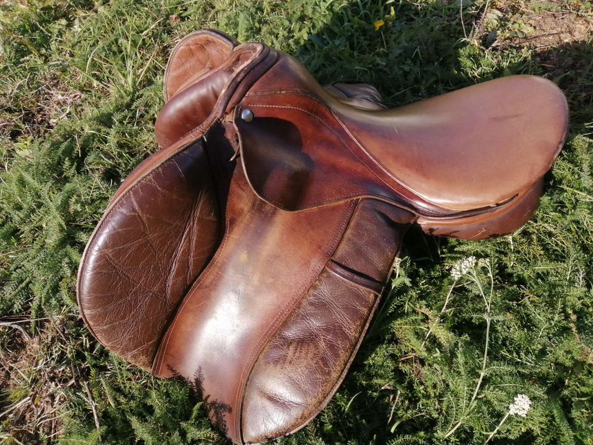 Седло Карпилович