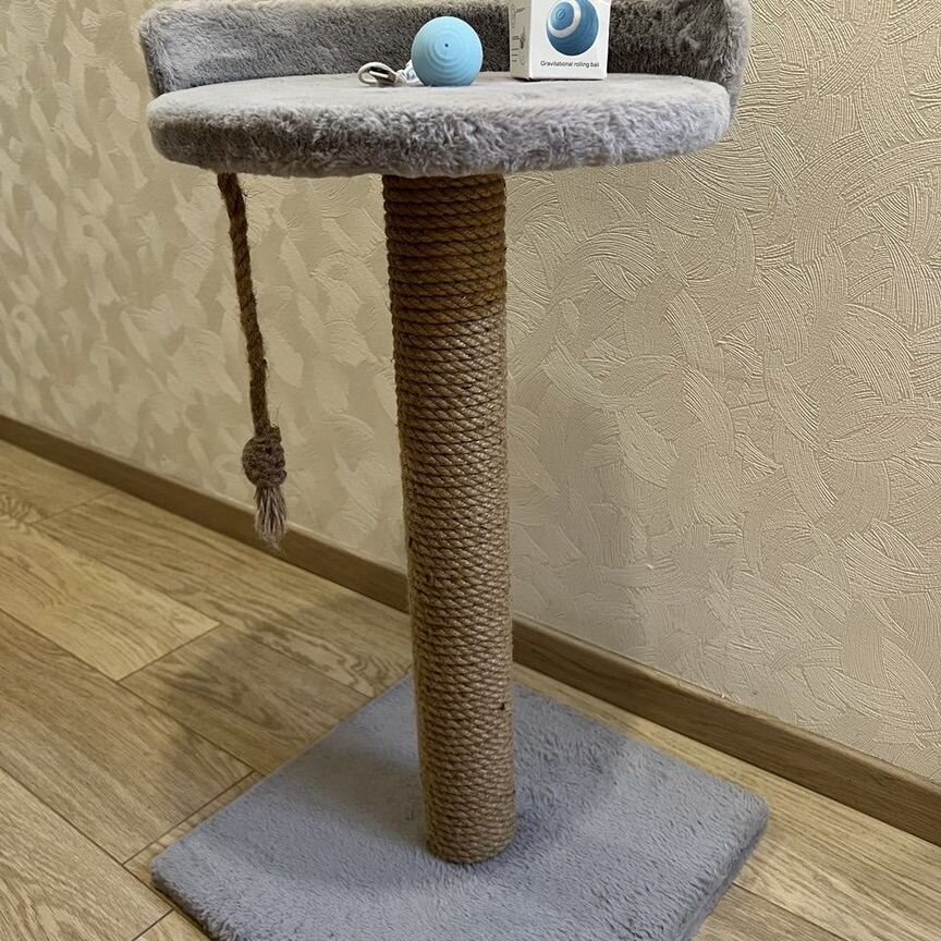 Когтеточка для кошки, столбик с лежанкой