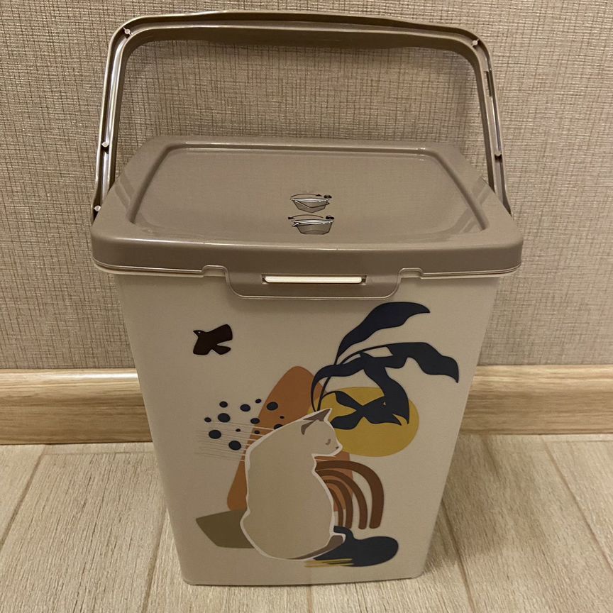 Контейнер для корма 5,5л