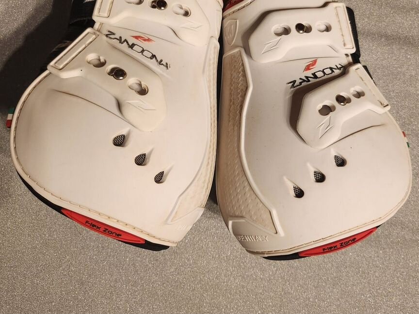 Ногавки для лошади Zandona (зад)