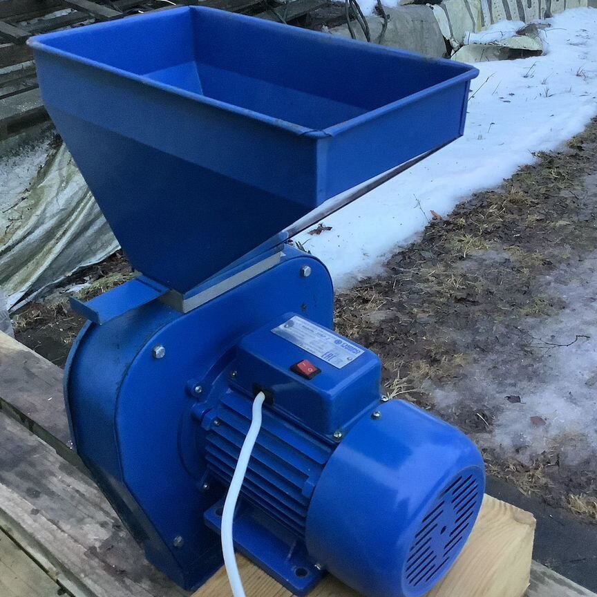 Кормоизмельчитель зубр 2