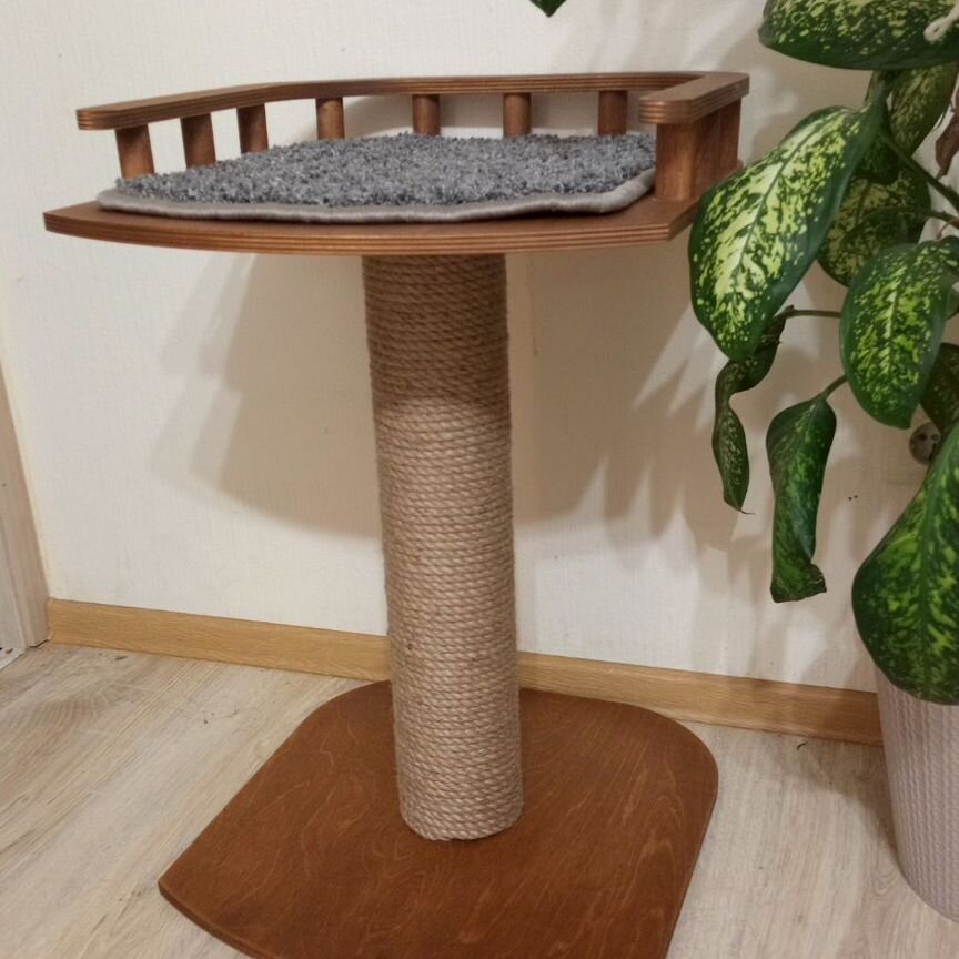 Когтеточка с лежанкой