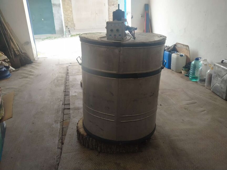 Медогонка,воскотопка