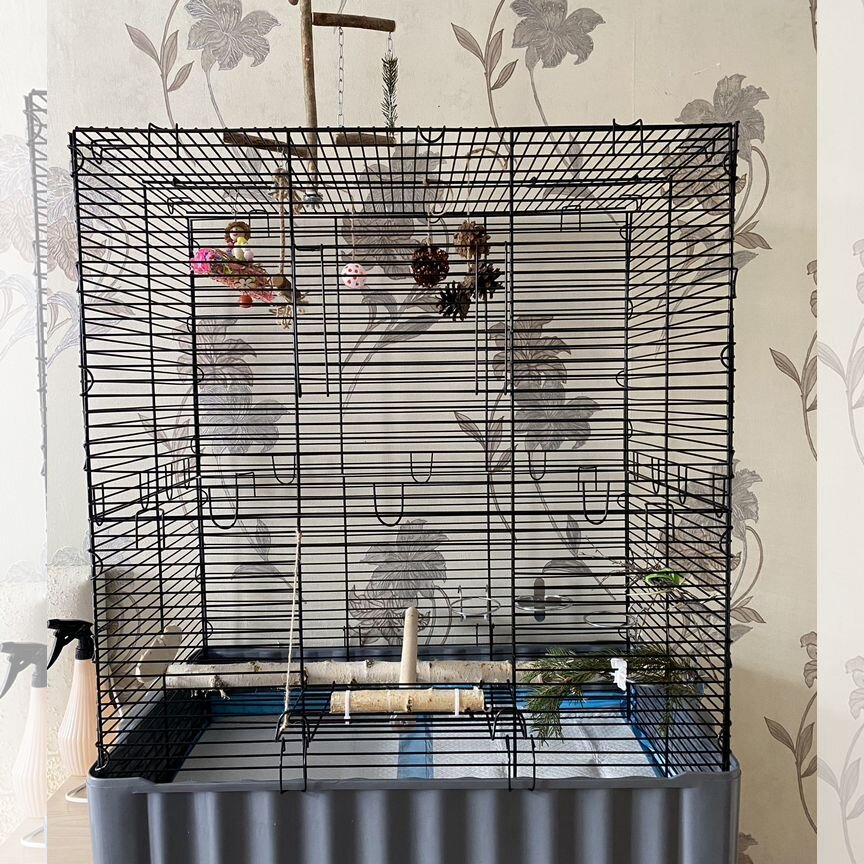 Клетка для попугая большая