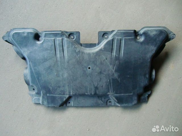 Защита двигателя средняя часть Mercedes W213 C238 купить в Москве | Авито