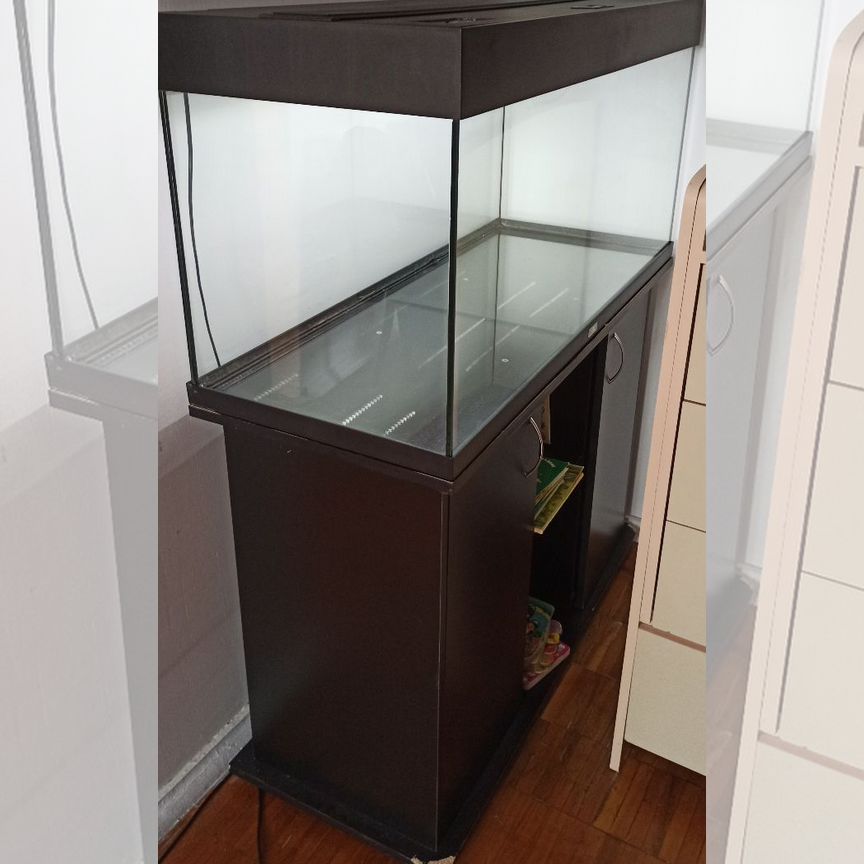 Аквариум с тумбой
