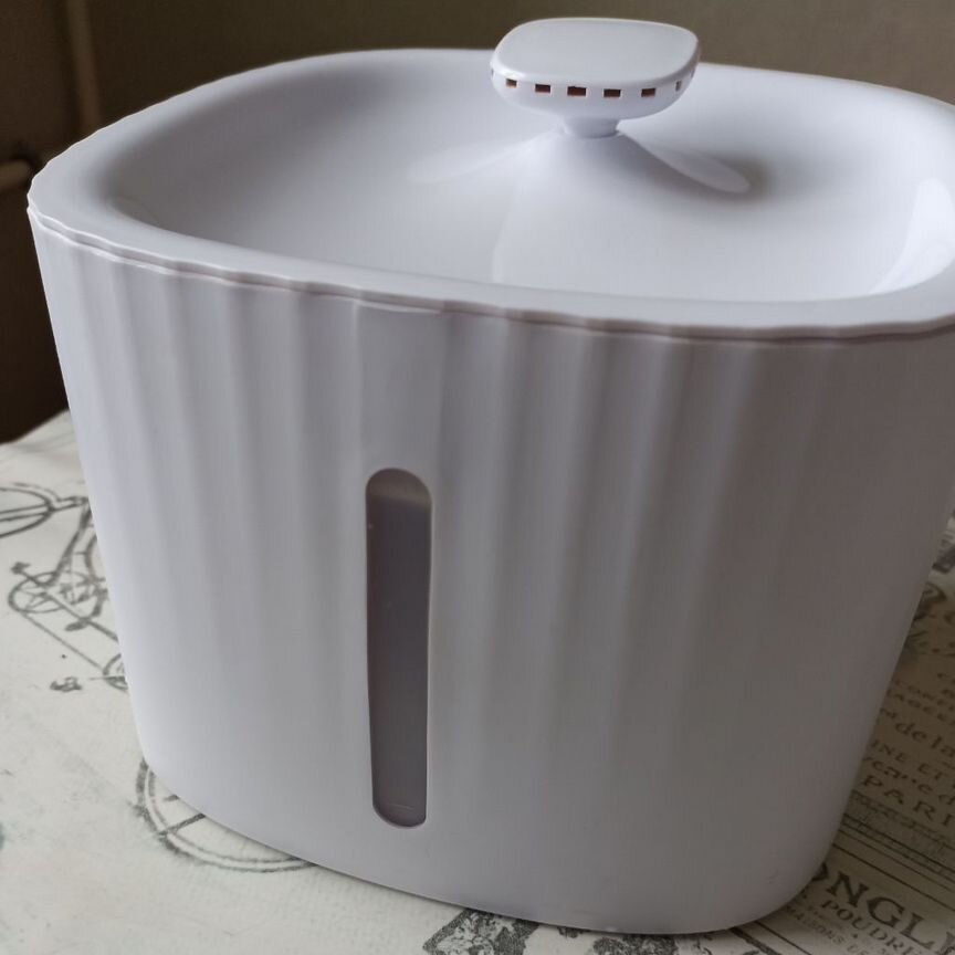 Фонтан поилка для кошек