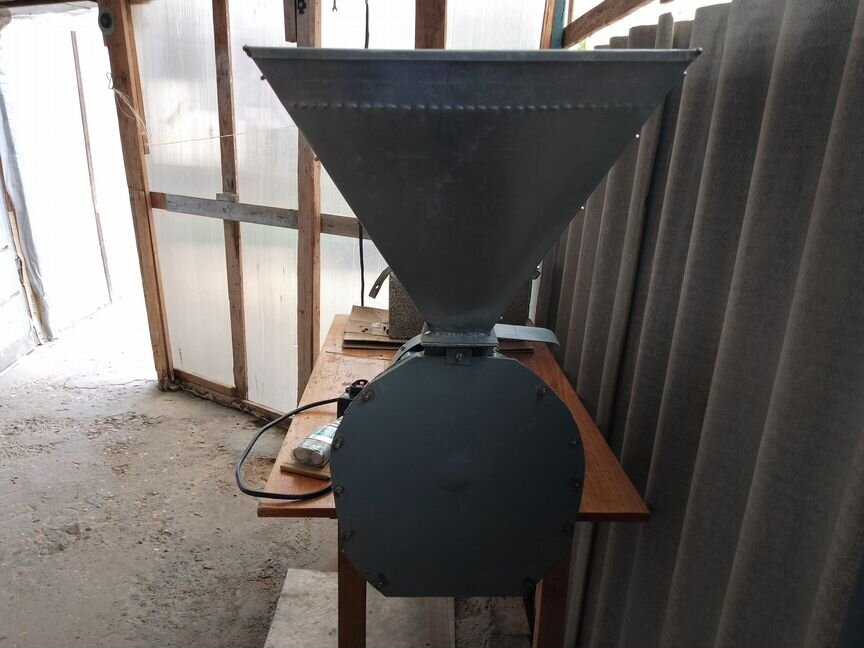 Зерно дробилка бу